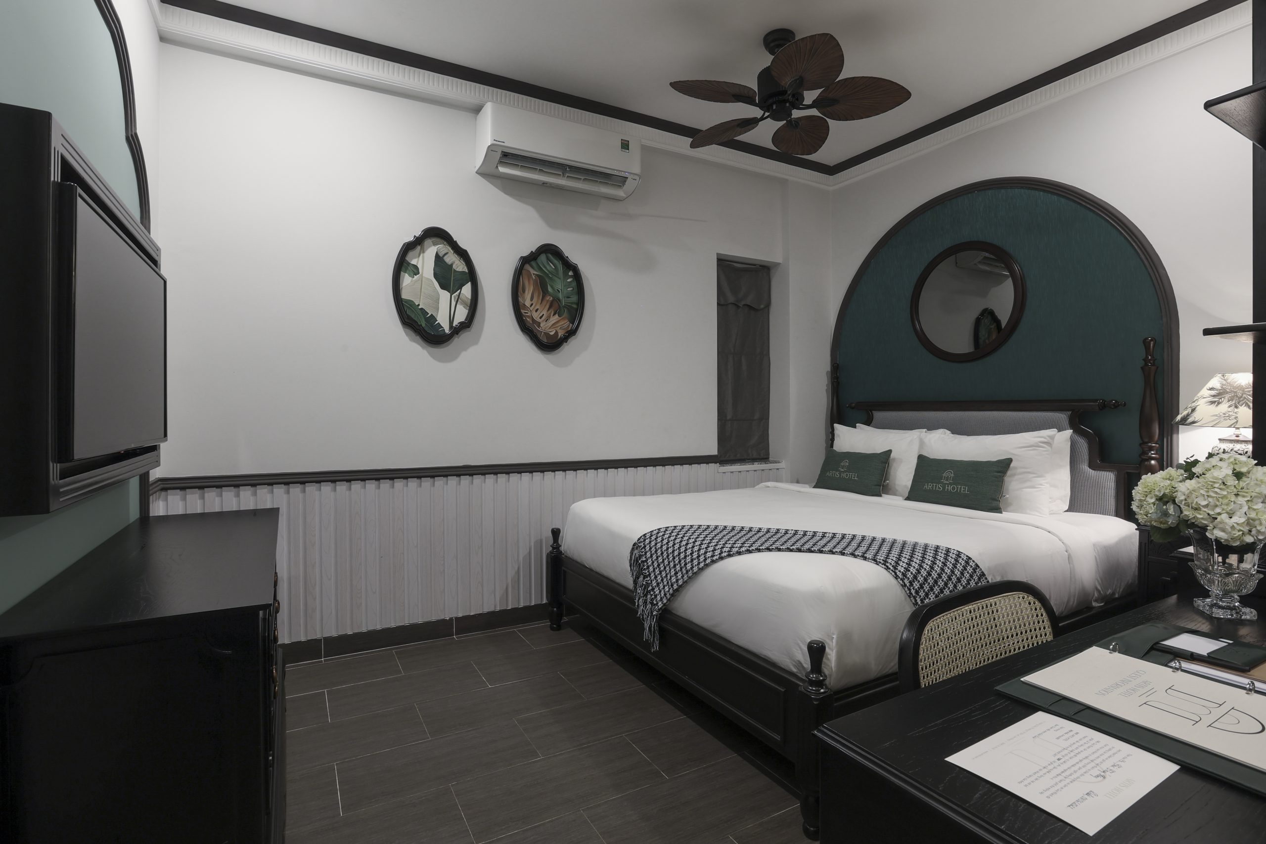 STANDARD KING BEDROOM - Artishotel